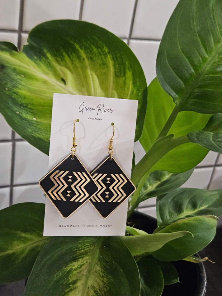 Taaniko – Green River Creations